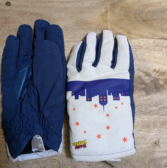 Freezy Freaky | Accessories | Freezy Freaky Goves Blue And White With ...